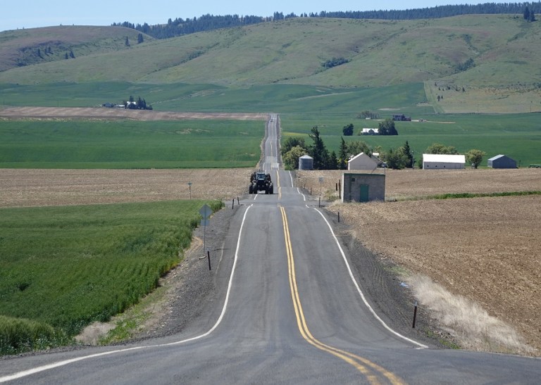 A Trip Through Grand Coulee Country – Cats and Trails and Garden Tales