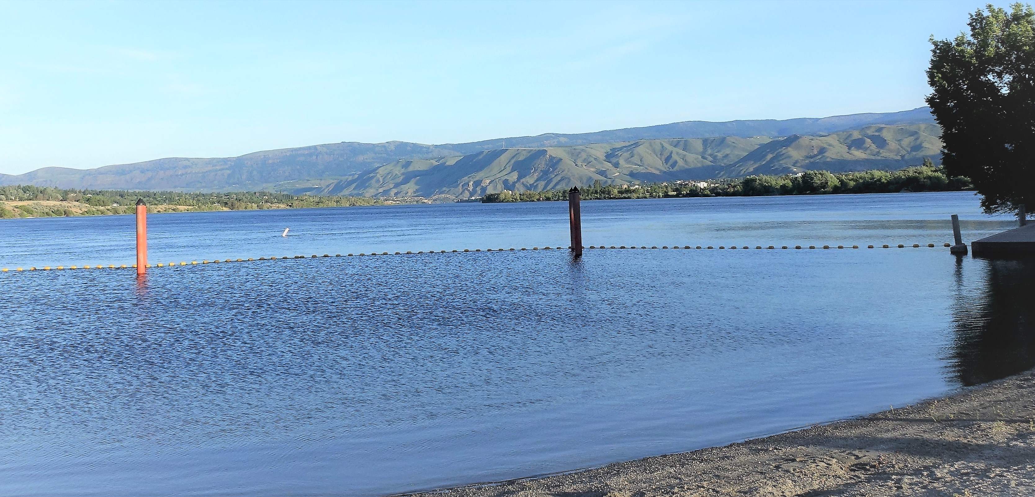 A Trip Through Grand Coulee Country – Cats and Trails and Garden Tales