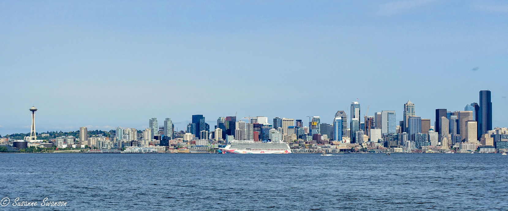 Where’s the Mountain? Behind Seattle’s Gray – Cats and Trails and ...