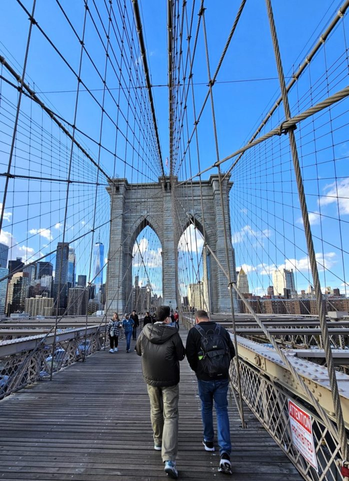 A Walking Tour in NYC, Crossing the Brooklyn Bridge and More! – Cats ...